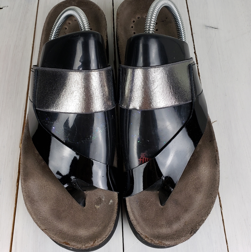 414gap Mephisto Helen Patent Black And Pewter Sandals - Gem
